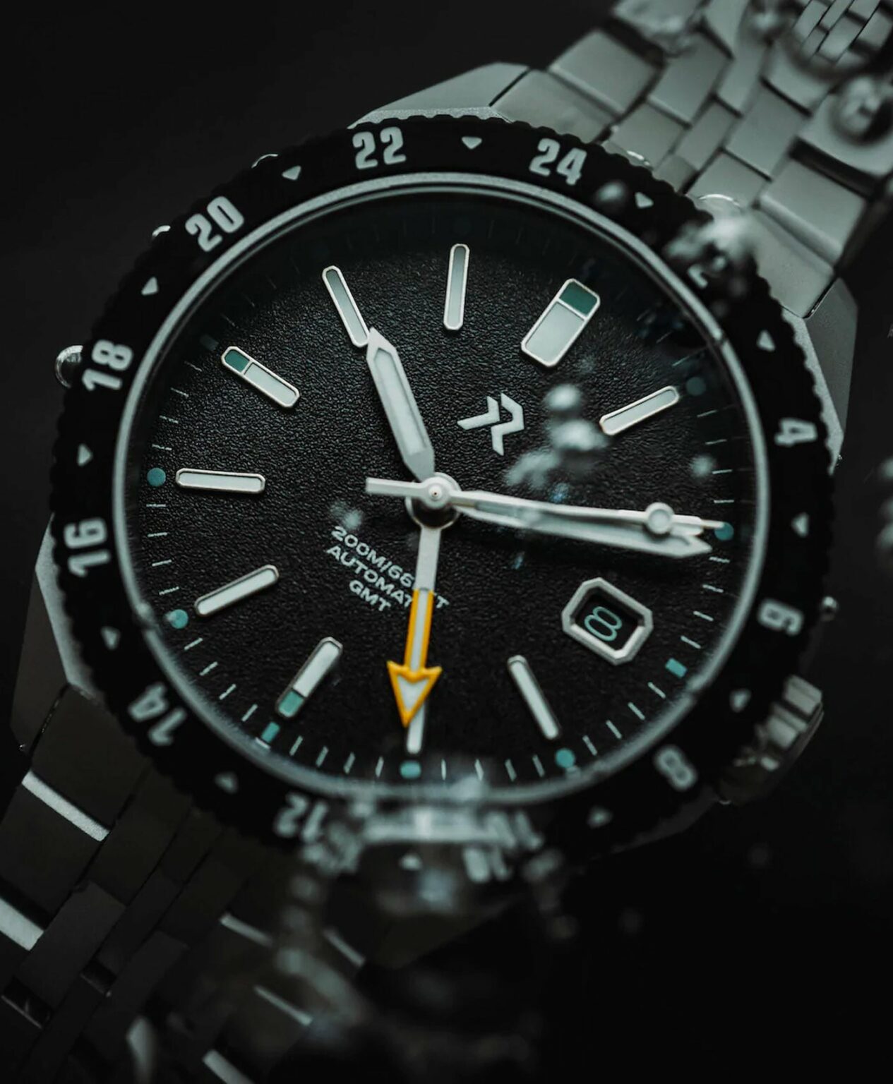 RZE Ascentus GMT Carbon Black Watch - WatchBandit