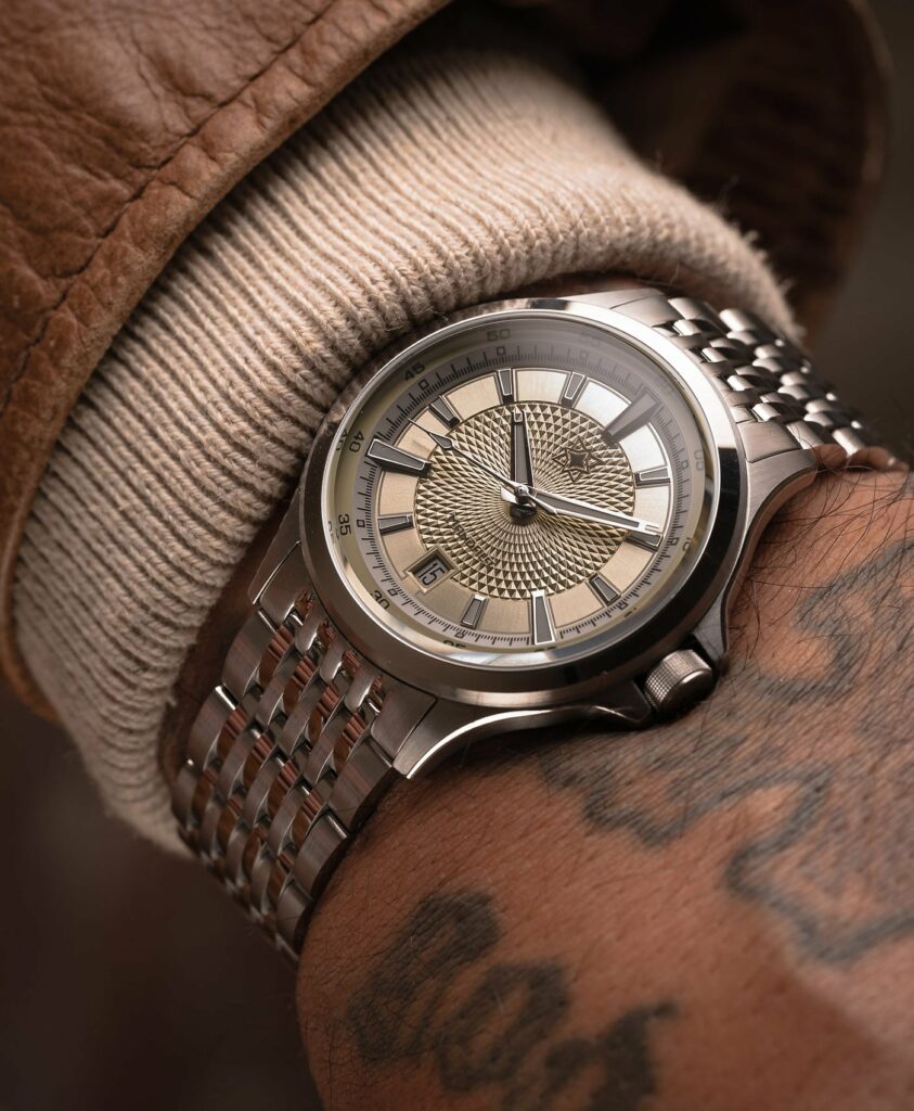 Second Hour - WATCHBANDIT